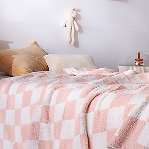 SeaRoomy Checkered Throw Blanket, Soft Fluffy Fuzzy Blanket Reversible Checkerboard Pink Throw Blankets Warm Cozy Plush Knit Throw Blanket for Couch Bed Decor(Light Pink, 60"×79")