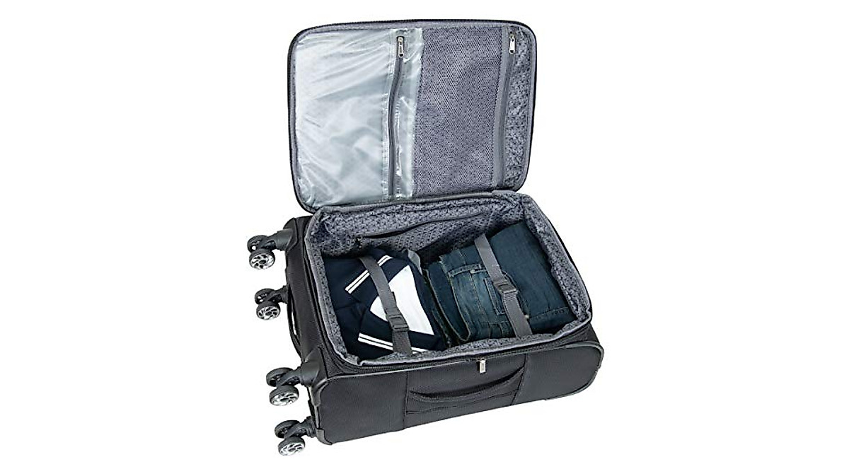 Kenneth Cole Reaction 20-Inch Expandable Spinner Suitcase