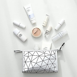 Checkered Makeup Bag for Women,Large Capacity Travel Cosmetic Bag Portable PU Waterproof Skincare Bag with Divider for Women