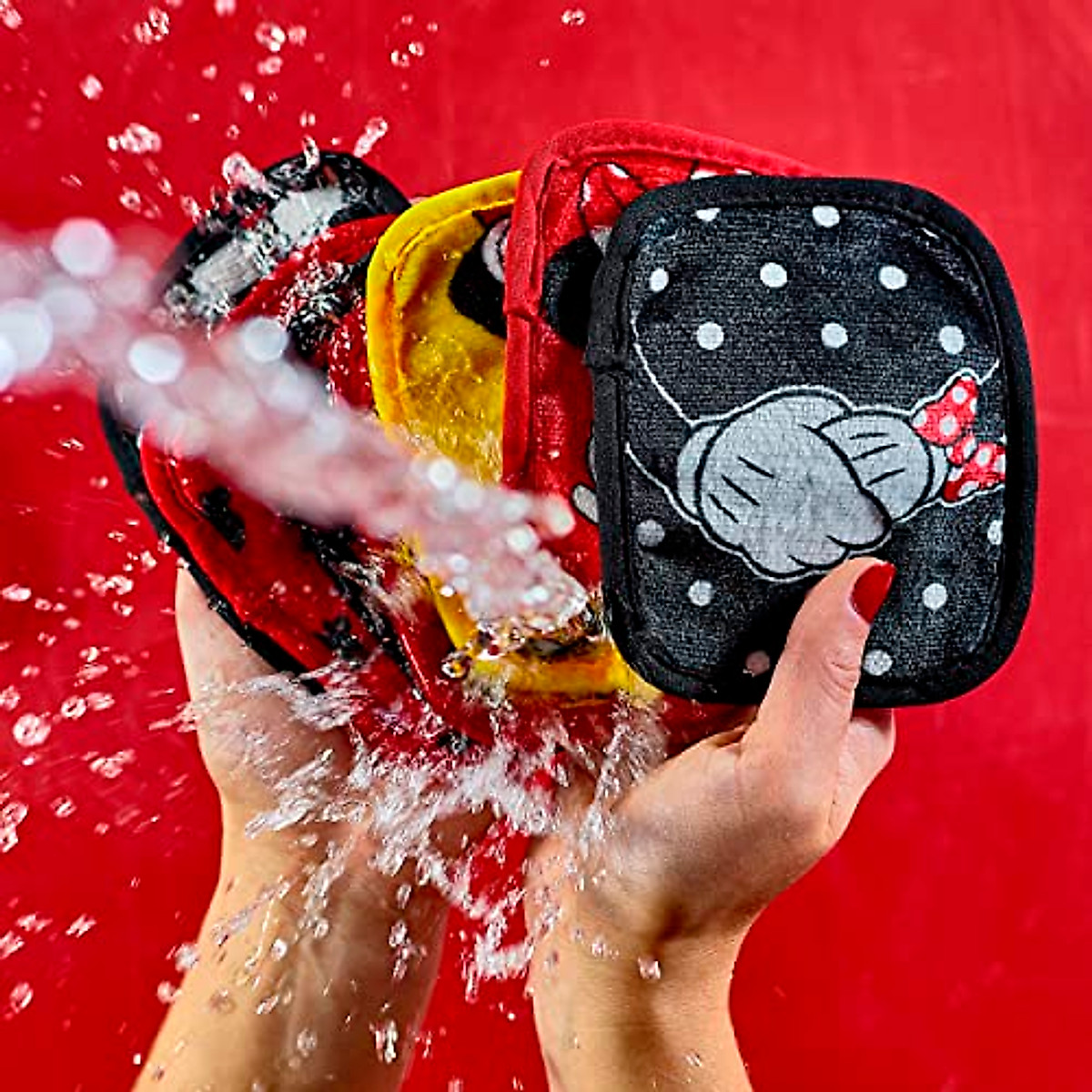 The Original Makeup Eraser, 7-Day Set, Erase All Makeup with Just Water, Including Waterproof Mascara, Eyeliner, Foundation, Lipstick, Sunscreen, and More! (Mickey and Minnie), 7ct.