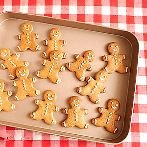 2Pcs Skeleton Cookie Mold, Skull Cookies Stampers SWEET SPIRITS Day of the Dead Cookie Cutter Gingerdead Men Cookie Cutter Halloween Christmas Bakeware Supplies