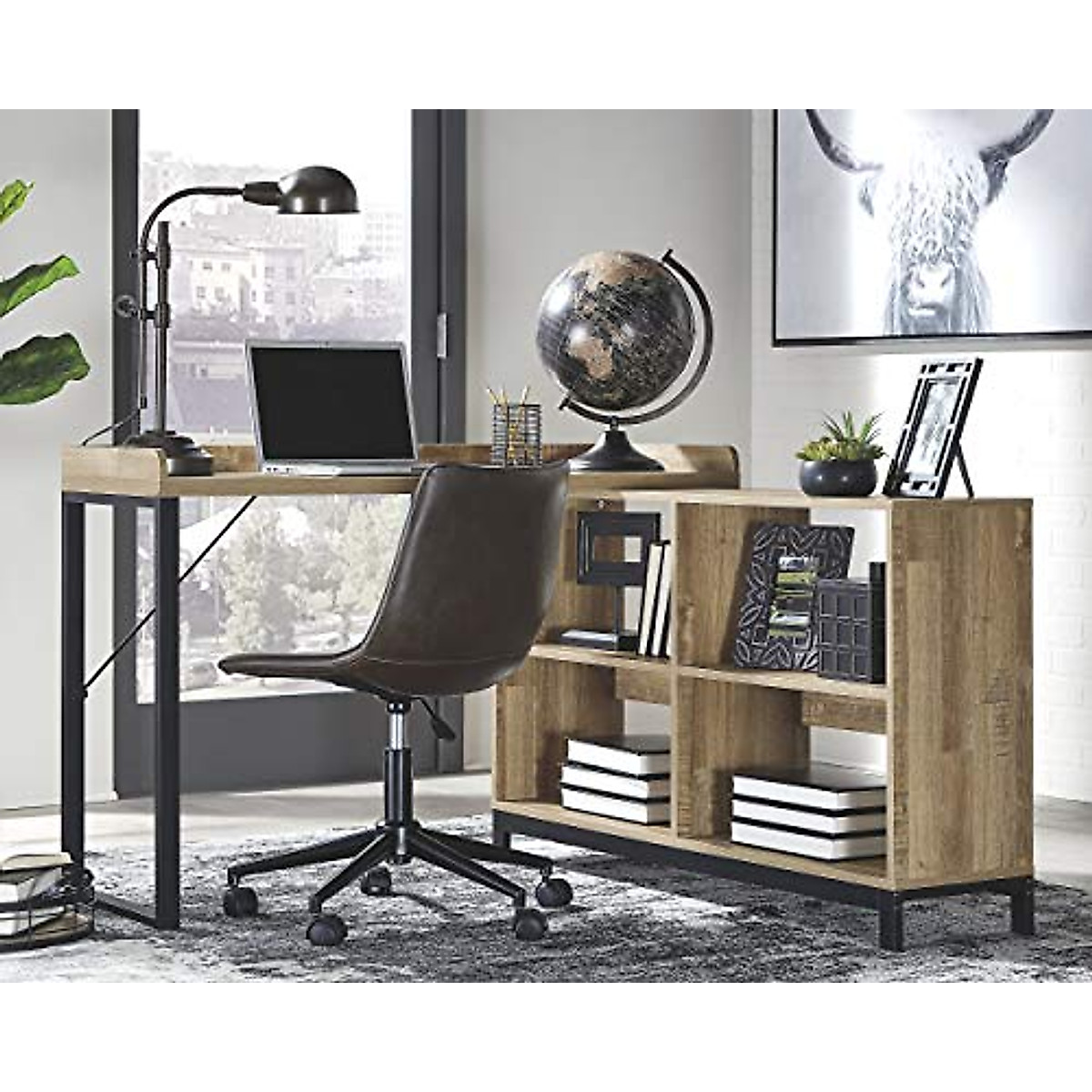 Signature Design by Ashley Gerdanet Modern Farmhouse Home Office L-Shaped Desk with Side Storage, Beige