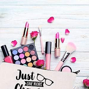 BDPWSS Just One More Chapter Book Lover Cosmetic Bag Literary Book Themed Zipper Pouch Pen Organizer Bag Gifts For Bookworm Readers Librarian Bibliophiles (just one more chapter)