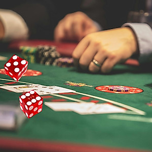 Yuanhe Set of 5 Grade AAA Precision 19mm Serialized Casino dice with Razor Edges and Corners - red …