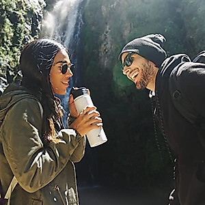 JoyJolt Triple Insulated Water Bottle with Straw Lid AND Flip Lid! 22oz Water Bottle, 12 Hour Hot/Cold Vacuum Insulated Stainless Steel Water Bottle. BPA-Free Leakproof Water Bottles - Thermos Bottle