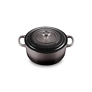 Le Creuset Enameled Cast Iron Signature Round Dutch Oven, 3.5 qt. , Oyster