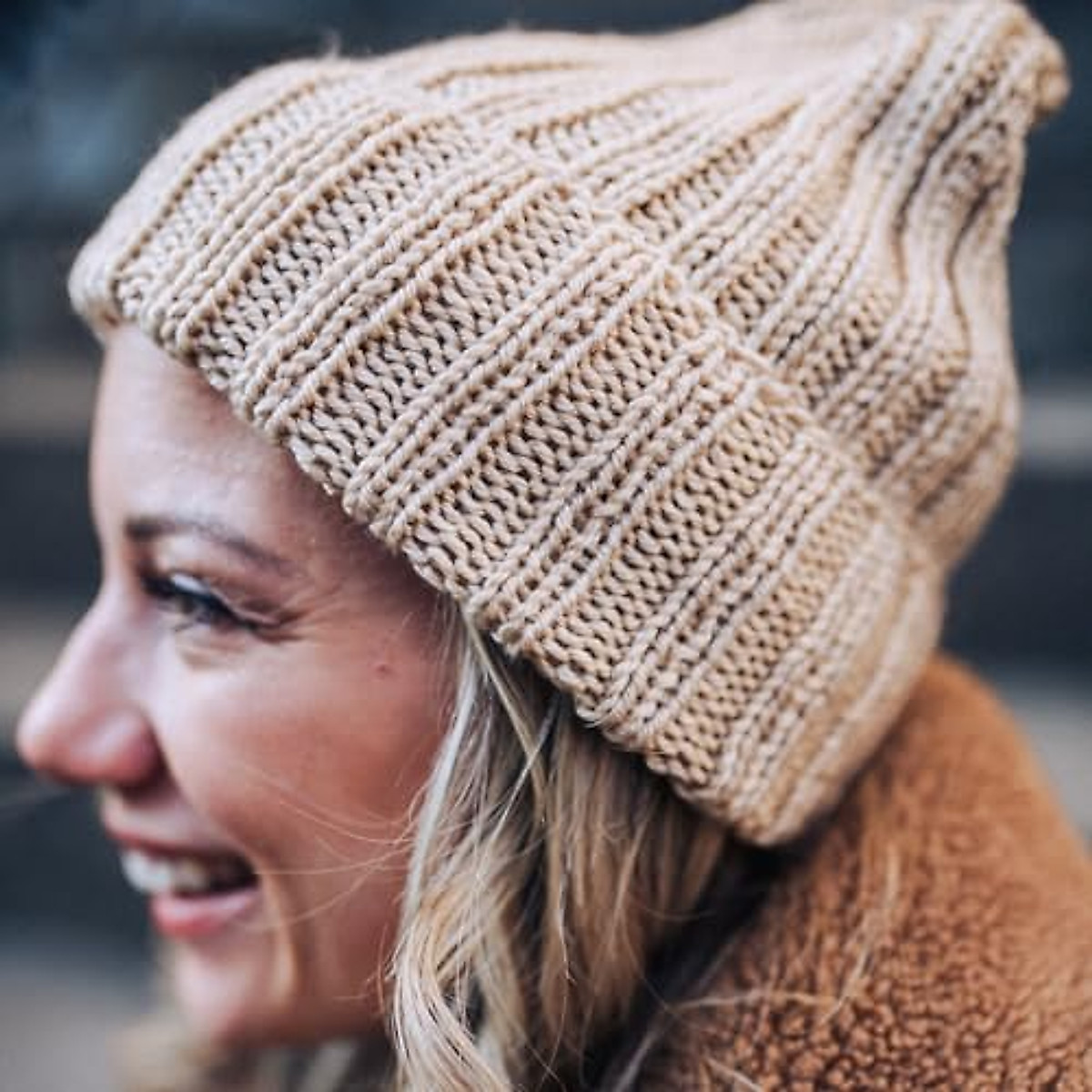 Lion Brand Yarn Basic Stitch Anti-Pilling Knitting Yarn, Yarn for Crocheting, 1-Pack, Black/White