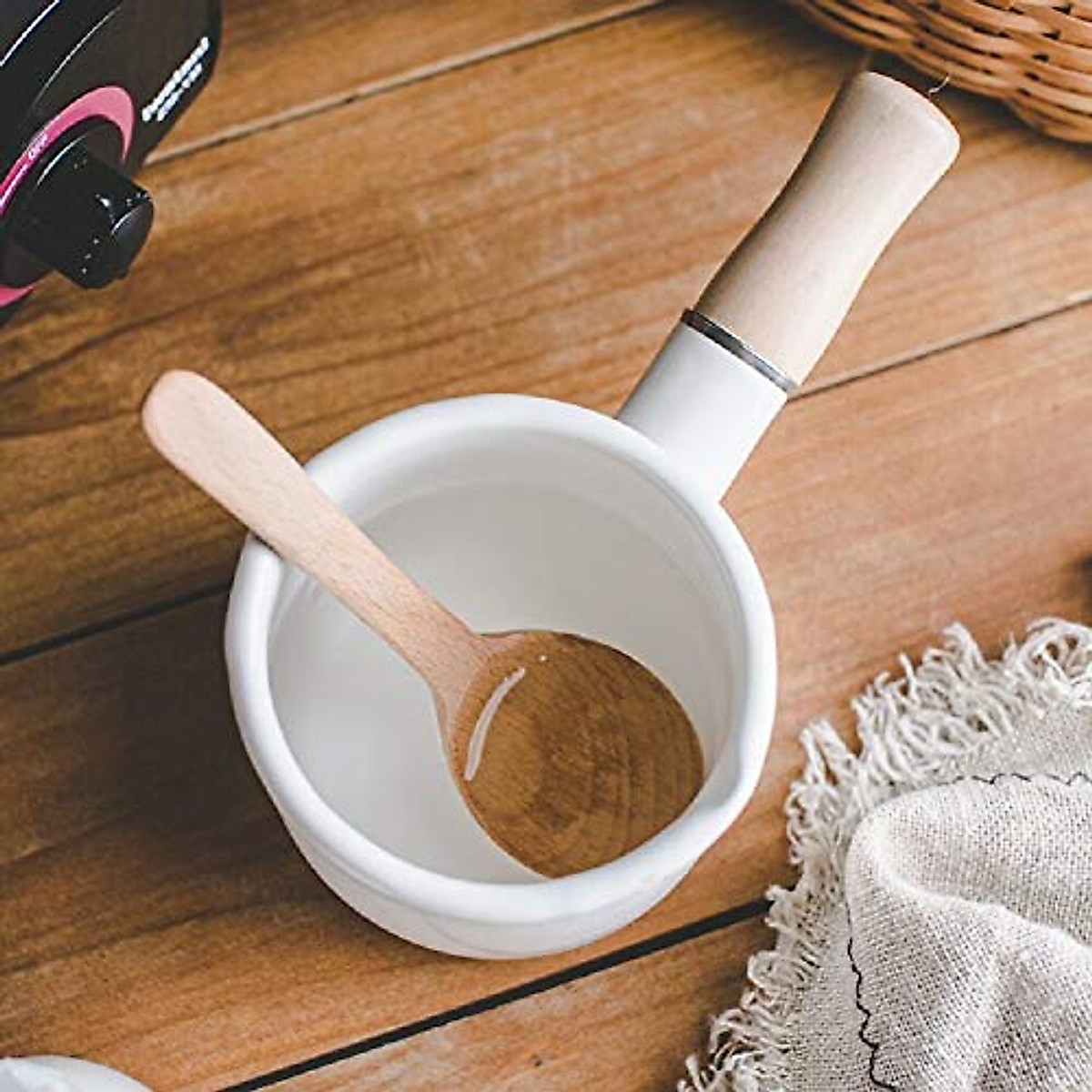 YumCute Home Enamel Milk Pan, Mini Butter Warmer 4 Inch 550ml Enamelware Saucepan Milk Warmer Small Cookware with Wooden Handle, Perfect Size for Heating Smaller Liquid Portions. (White)