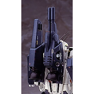 Macross 1/72 Scale VF-1S Strike Battroid Valkyrie Construction Kit by Hasegawa