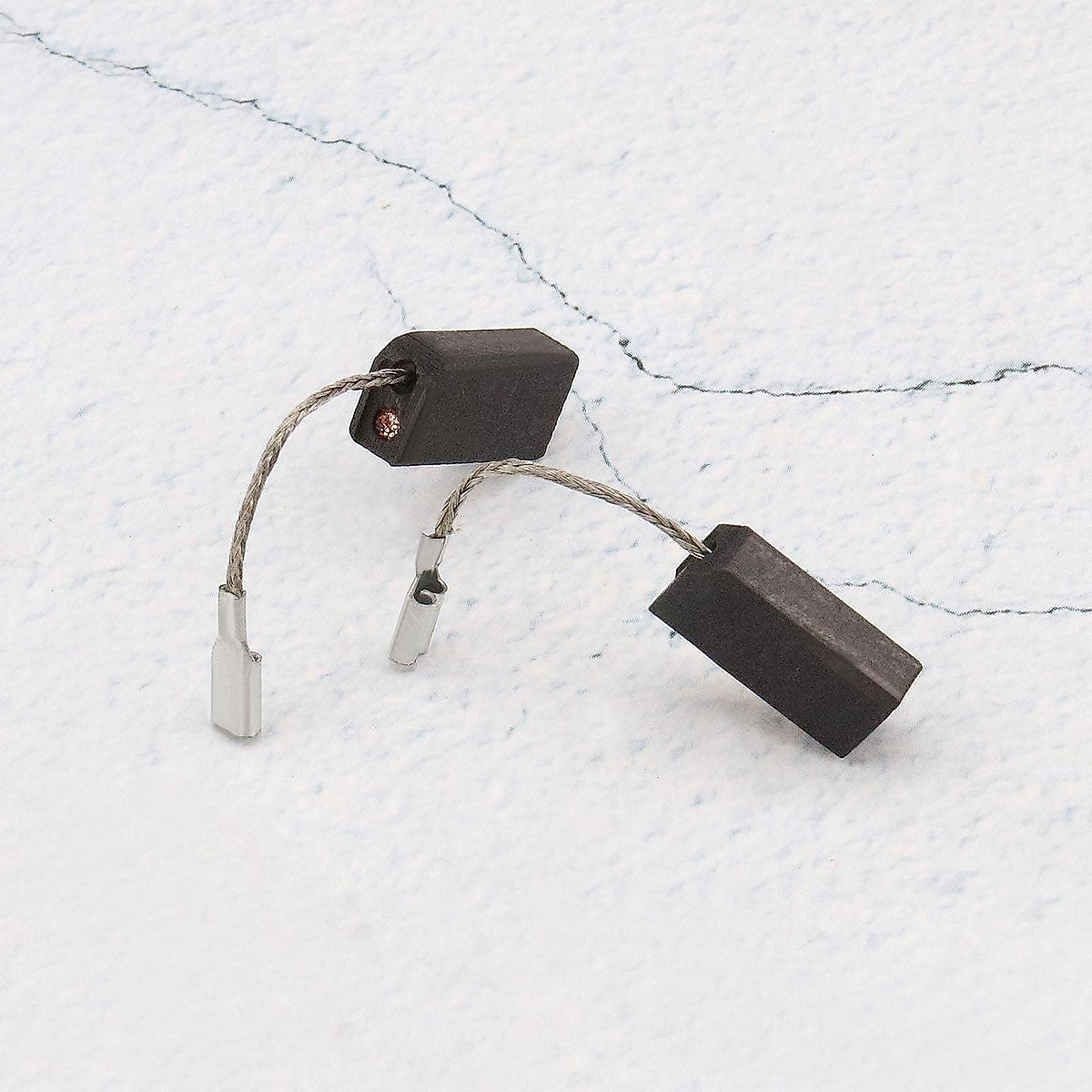 Micro Traders Pair of E64 Motor Carbon Brushes 15x8x5mm Compatible with Bosch GWS 750 Series Angle Grinder Replacement Accessories