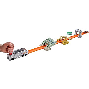 Hot Wheels Earthquake Alley Playset