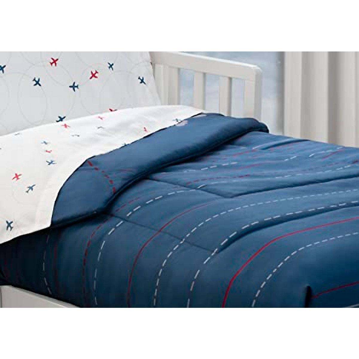 Delta Children 4 Piece Toddler Bedding Set for Boys - Reversible 2-in-1 Comforter - Includes Fitted Comforter to Keep Little Ones Snug, Bottom Sheet, Top Sheet, Pillow Case - Airplane Flight Plan