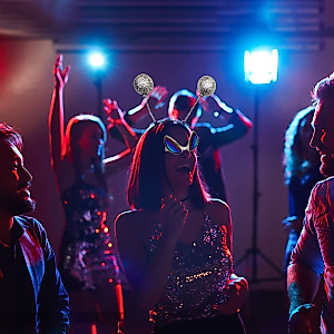 Poptrend 2 Pairs Alien Headband and Glasses, Alien Sunglasses, Glitter Green Silver Headband Boppers Antenna Headband Set, Alien Costume Party Favors Accessories for Adults and Kids (green+silver)