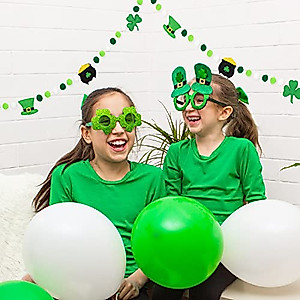 AnyDesign St. Patrick's Day Felt Pom Pom Banner Shamrock Hat Pot Felt Garland Green White Pom Ball Party Hanging Bunting Banner for Irish Holiday Home Mantel Wall Window Decor Party Supplies, 8.2Ft