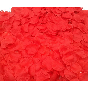 50PCS Love Balloons and Heart Balloons Kit&2000 PCS Silk Rose Petals 42Inch I Love You Balloon Gold Balloons Romantic Decoration Kit Double-Layer Easy to Use for Valentine Day Party Decorations