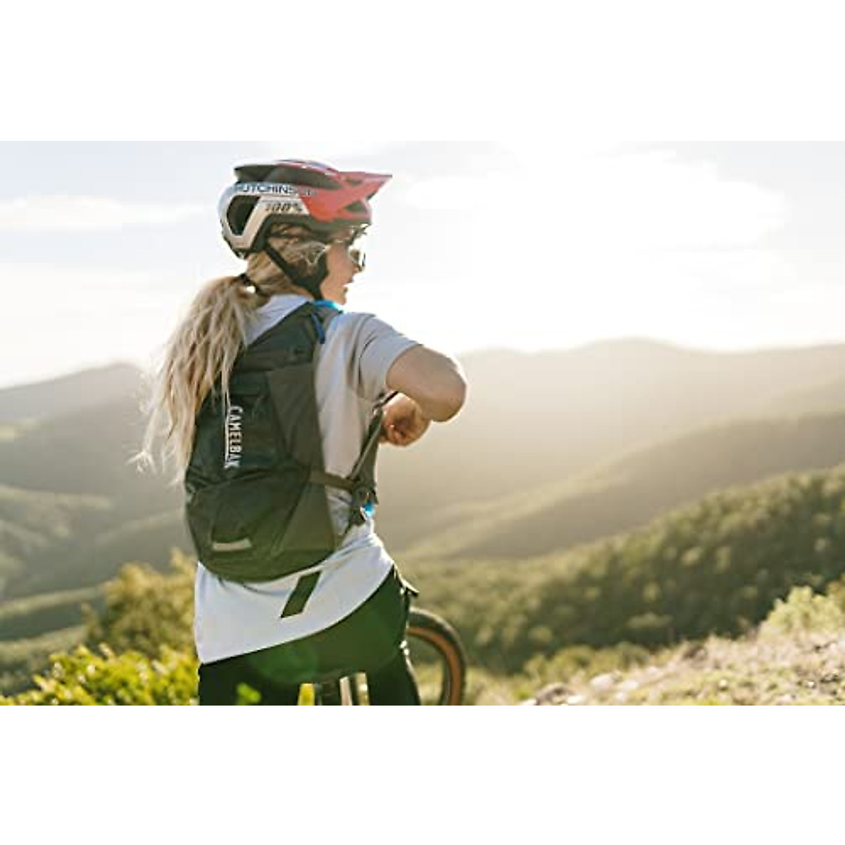 CamelBak Chase 8 Limited Edition Bike Vest with 2L Fusion Hydration Bladder - Heather Grey/Racing Red