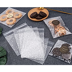 YunKo 200PACK Self Adhesive Cookie Bags Cellophane Treat Bags with Labels for Candy Cookie Chocolate Small Valentine Gift Bags (White Polka Dot,5.5x5.5inch)