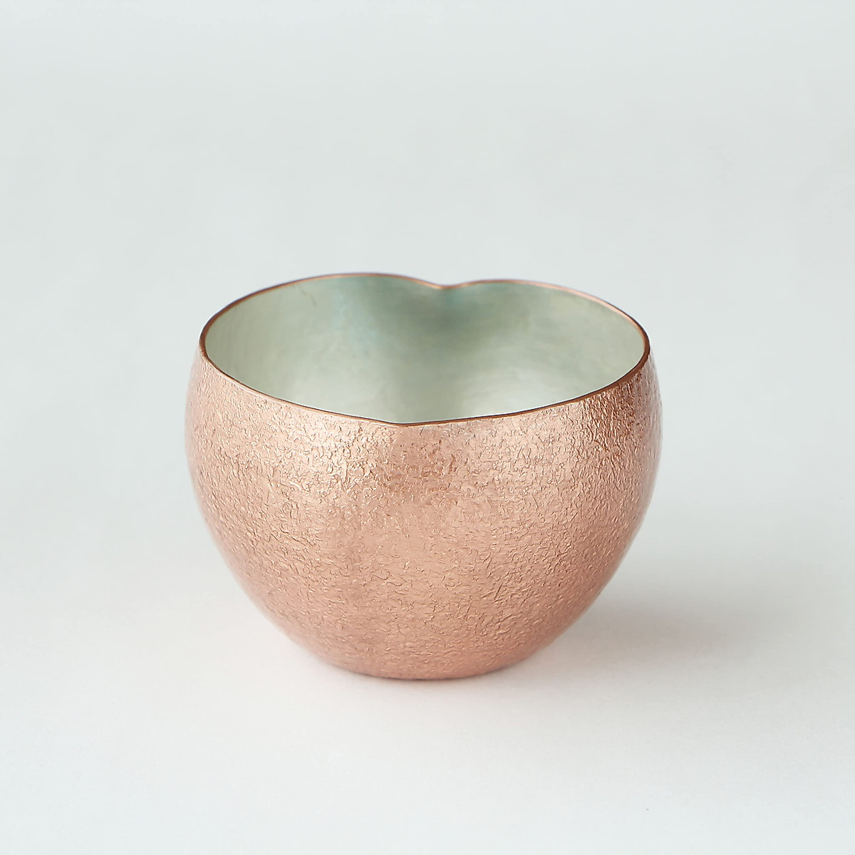 アトリエ鍛 Guinomi Sake Cup (Blue) Japanese Hammered Copper Craft Art Work, Japanese style tableware, Ochoko, Drinking cup,