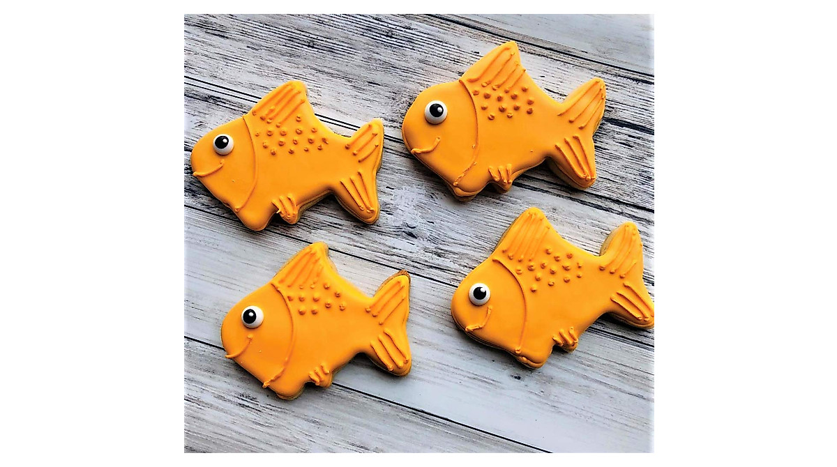Cute Gold Fish Cookie Cutter - Perfect for Aquatic Treats