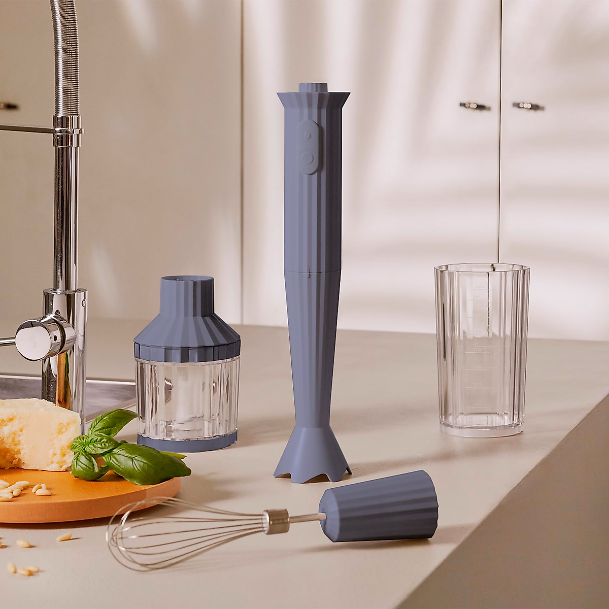 Alessi Plissé MDL10SG/US - Hand Blender with Measuring Jug, Whisk and Chopper in Thermoplastic Resin, US Plug ‍200W, Grey