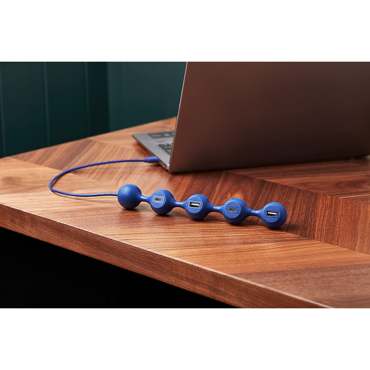 LEXON PEAS HUB 2 4-Way HUB 2 USB and 2 USB-C Smartphones Simultaneously Charge 2 Smartphones Copper Inner Cable LD143DB Dark Blue