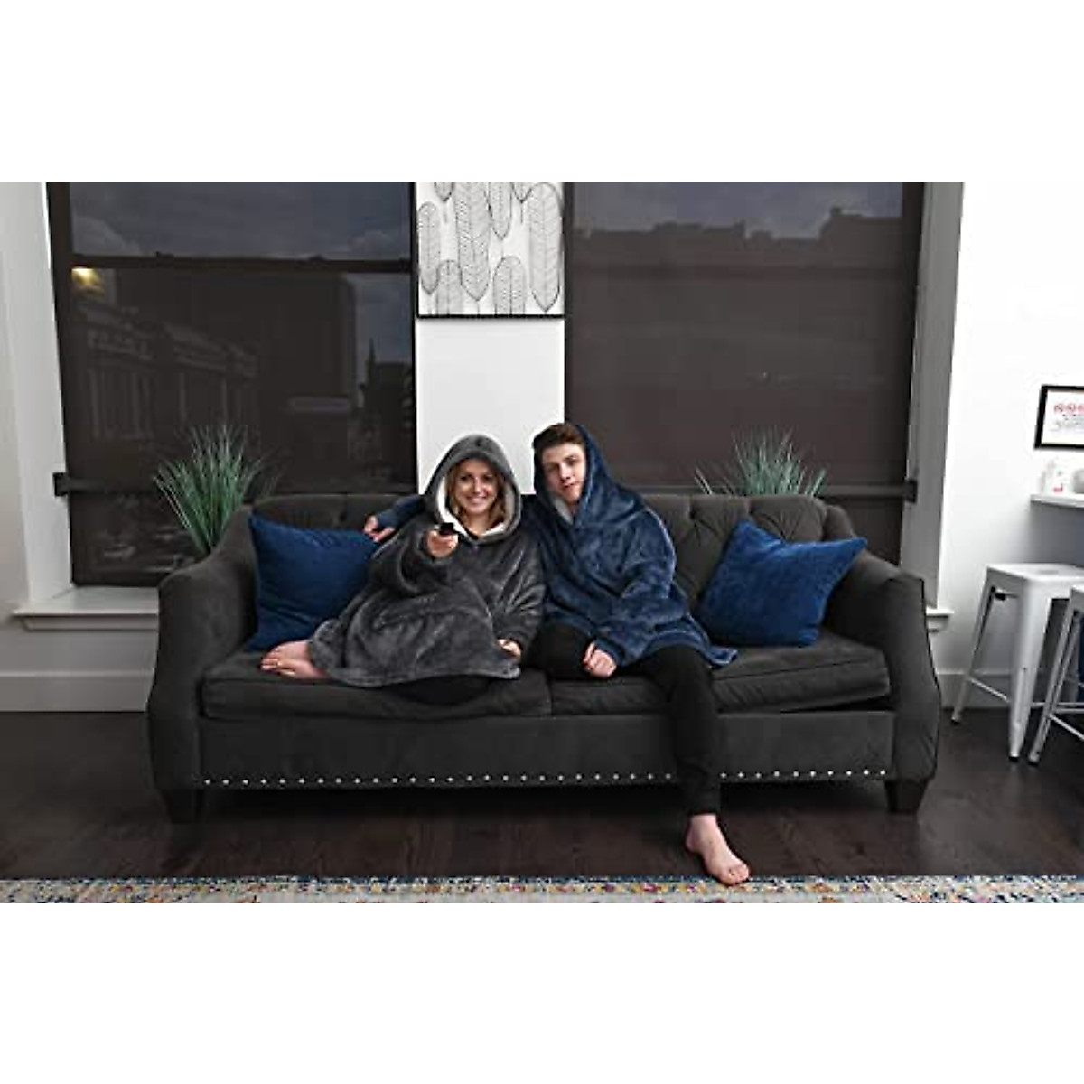 Wearable Blanket Hoodie Sweatshirts for Women Men and Teens, Oversized Hoodie Blanket with Sherpa Lining Comfy Hoodie Blanket with Pocket and Hood Cool Gifts for Women & Men (Grey)