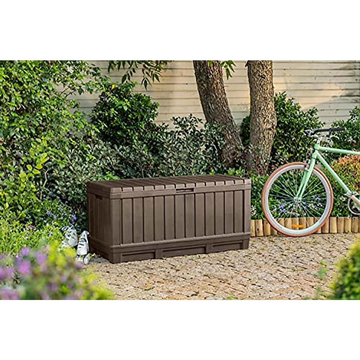 Keter Kentwood 90 Gallon Resin Deck Box-Organization and Storage for Patio Furniture Outdoor Cushions, Throw Pillows, Garden Tools and Pool Toys, Brown