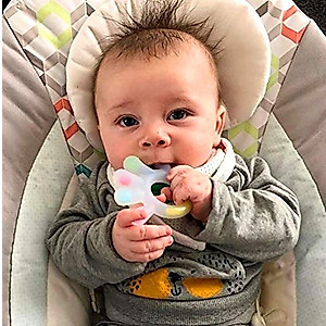 haakaa Palm Teether - Super Soft Silicone Baby Soothing Teether Pacifier, Teething Toys for 3M+ Babies, 0-6, 6-12 Months, BPA Free (1 Pack) Multicolor