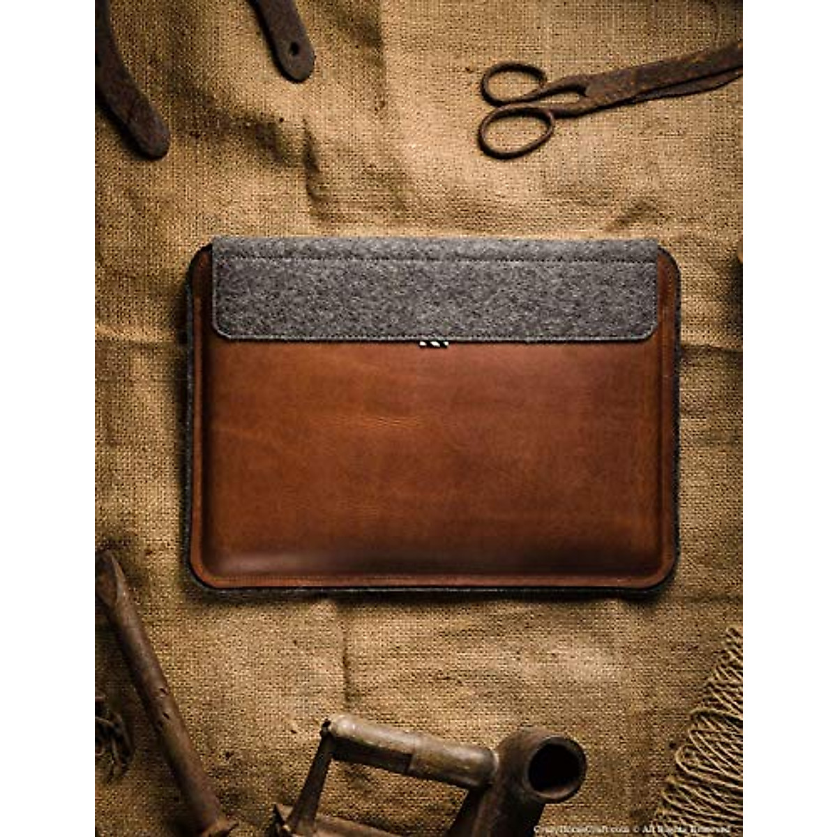 Genuine Italian Leather Case/Sleeve for MacBook Pro 13/14 / 15/16 inch 100% Wool Felt handmade unique vintage laptop cover Top Quality Secure MB Air 13 M1 M2 bag Engraved Gift, Crazy Horse Craft