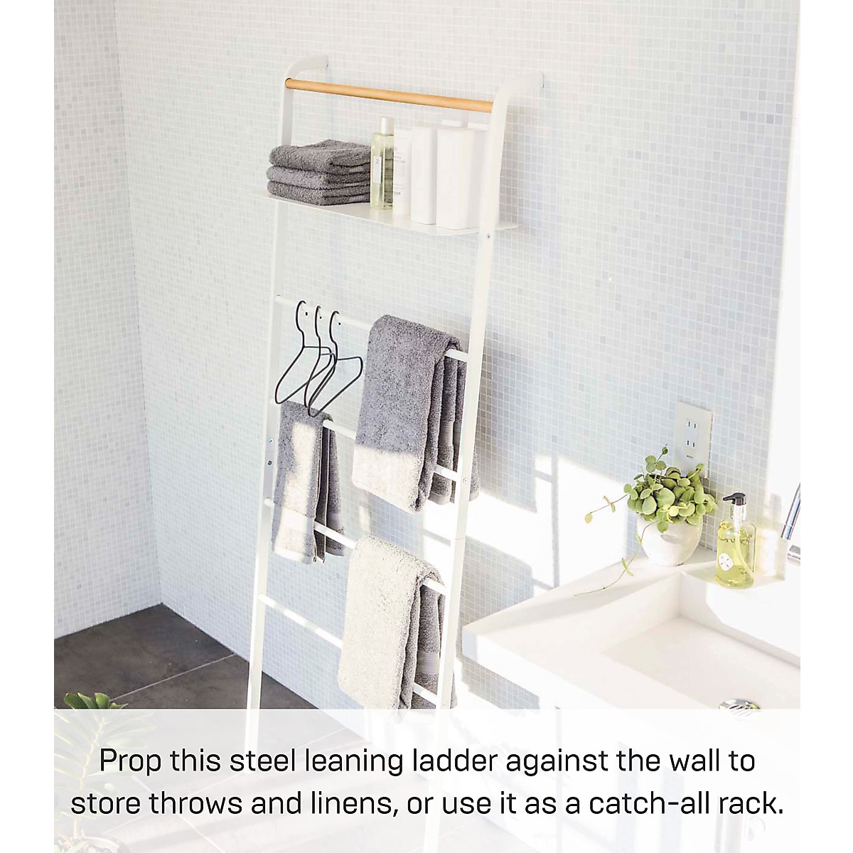 YAMAZAKI home Tower Leaning Ladder With Shelf White