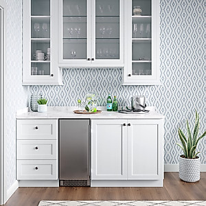 Avallon AIMG151GSSILH 15 Inch Wide 26 Lbs. Built-In/Free Standing Ice Maker with 56 Lbs. Daily Ice Production and Wash Mode