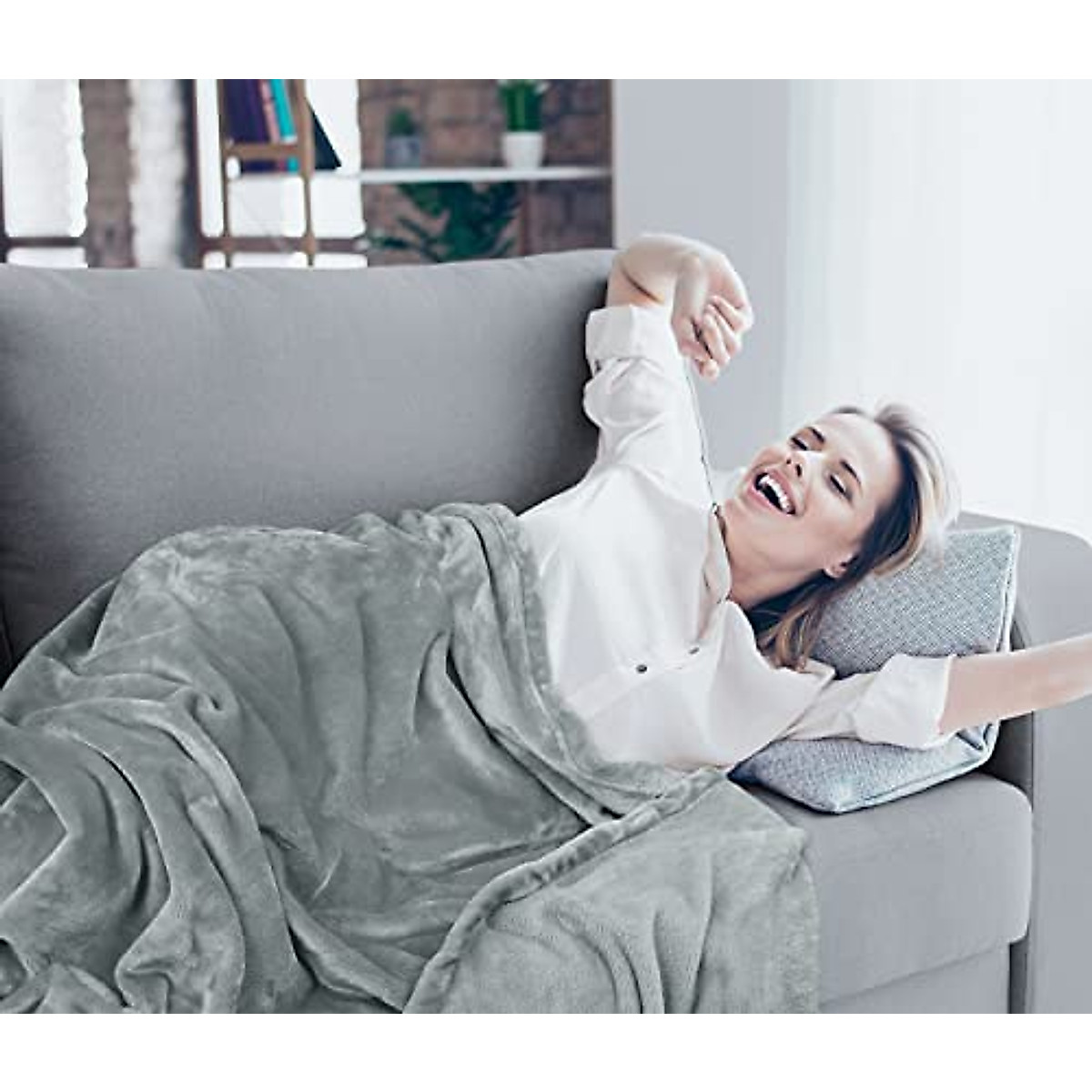 Utopia Bedding Fleece Blanket Queen Size Cool Grey Lightweight Fuzzy Soft Anti-Static Microfiber Bed Blanket (90x90 Inches)