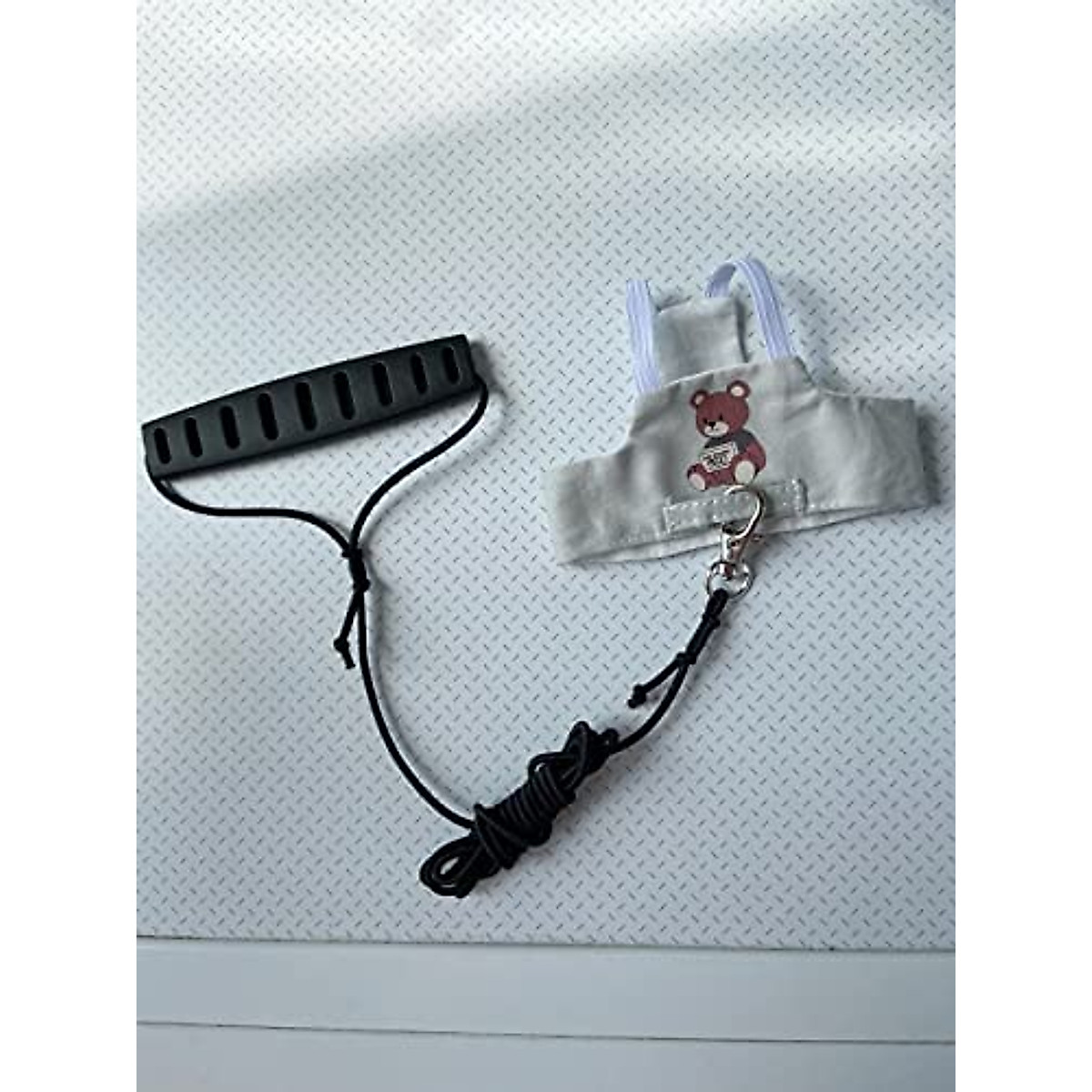 Bird Flight Harness Vest, Parrot Flight Suit with Leash for Parakeets Cockatiels, Bird Flying Clothes with Rope and Handle for Outdoor Activities Training (Bear with Leash,Medium)