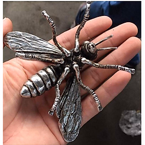 LILOVE Statue China Delicate Hand Sculpture Miao Silver Honeybee Statue Bees