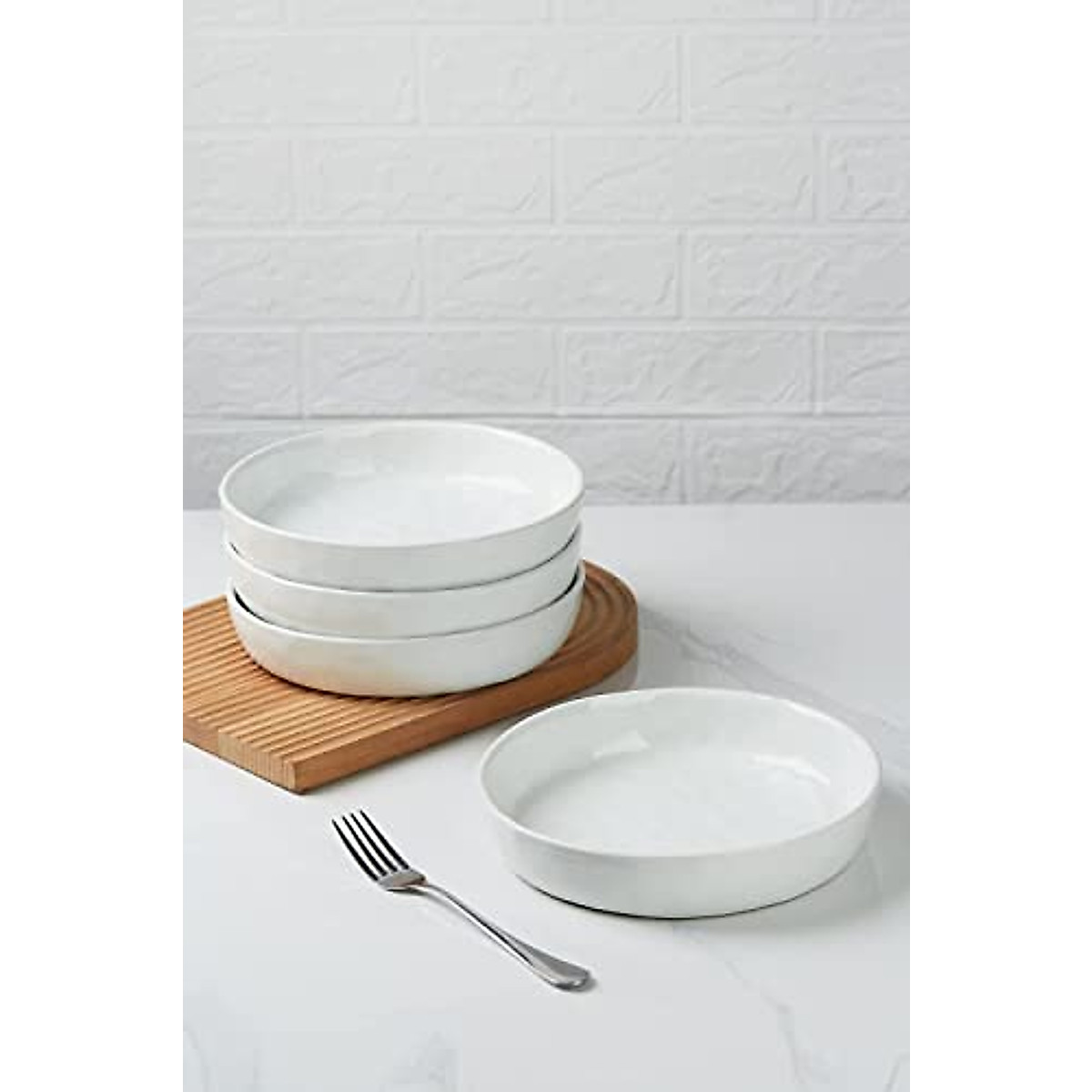 famiware 4 Pieces Pasta Bowls Set, 8.5 inch Salad Bowls, Large Capacity, Bowl Sets with Brown Speckled Perfect for Your Friend for Housewarming, Thanksgiving, White