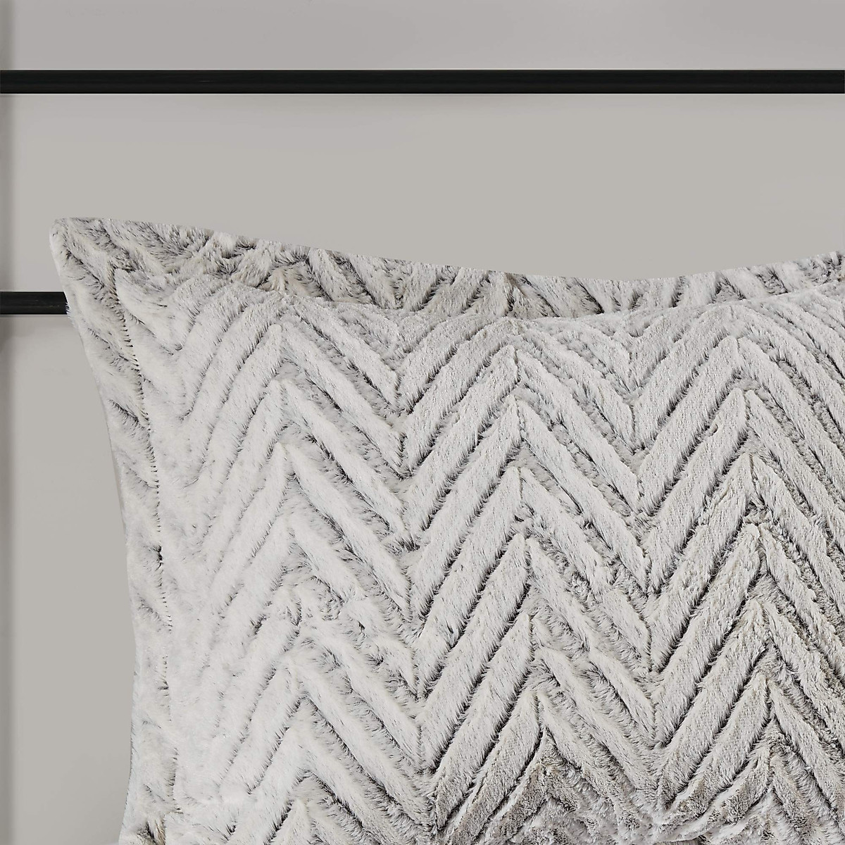 Madison Park Adelyn Ultra Soft Plush Faux Fur Chevron 3 Pieces Bedding Sets Bedroom Comforters, Full/Queen, Ivory