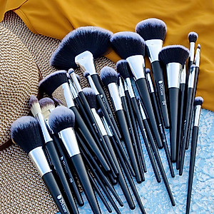 DUcare Makeup Brushes Professional 32Pcs Make up Brushes Set Premium Synthetic Kabuki Foundation Blending Brush Face Powder Blush Concealers Eye Shadows