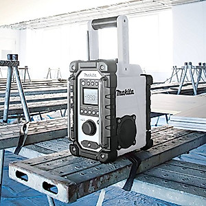 Makita XRM05W 18V LXT Job Site Radio