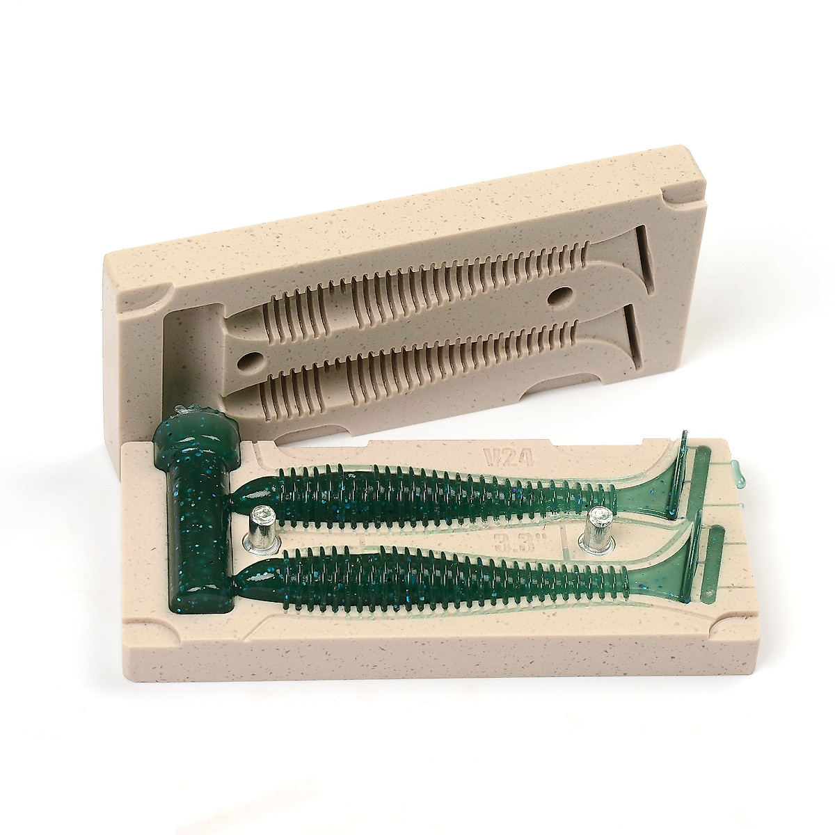 FatFish V24-2C Bait Mold Soft Plastiс Lure Making Injection Mold for Do-It Fishing Lures 3.3"