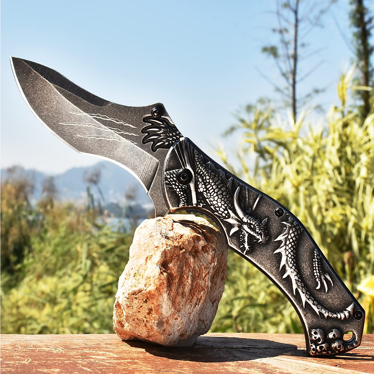 2PCS Set Pocket Folding Knife for Men, 3D DRAGON & WOLF Relief, Embossed Edc Knife For Men Outdoor Survival Camping Hiking hunting