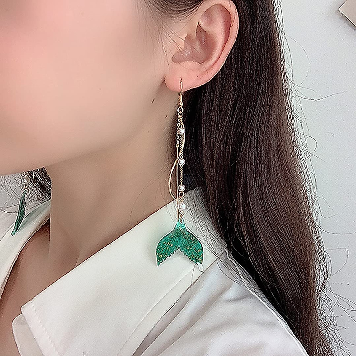 Sequins Mermaid Tail Earrings For Women Fantasy Ocean Princess Earrings Tassel Earrings Creative Ear Hook Translucent Fishtail Pendant Pearl Earrings