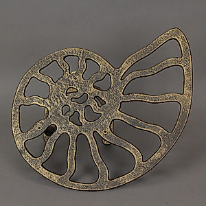 12-Inch Bronze Finish Cast Iron Nautilus Seashell Decorative Hose Holder: Wall-Mounted Outdoor Nautical Décor for Stylish and Functional Garden Organization