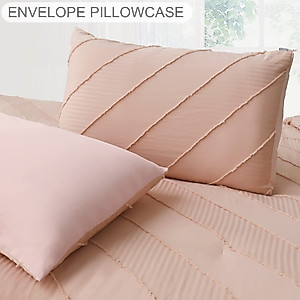 Whale Flotilla Boho Tufted Queen Comforter Set, Soft Lightweight Pink Comforter Queen Size with 2 Pillow Shams, Reversible Fluffy Shabby Chic Bedding Sets for All Seasons, 90 x90 inch