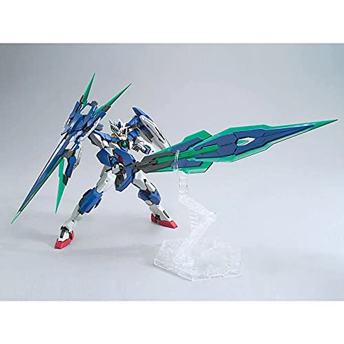Bandai Hobby Bandai MG 00 Qan[T] Full Saber Mobile Suit Gundam 00V: Battlefield Record 1/100