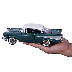Motormax 1:24 Die-Cast 1957 Chevy Bel Air - Colors May Vary