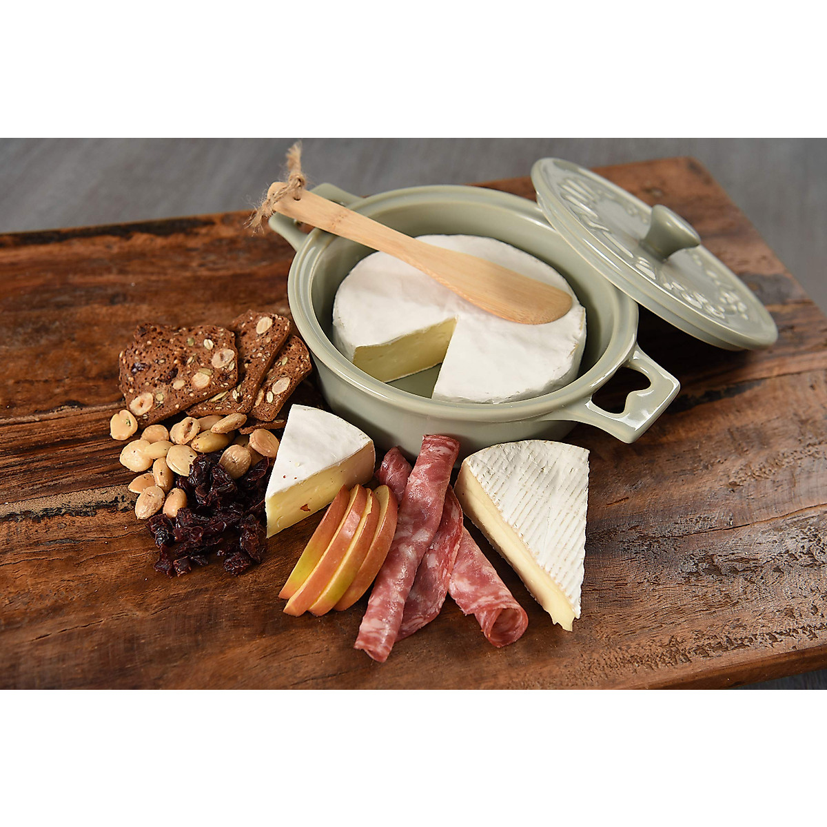Creative Co-Op Brie Bakers with Lids & Wood Spreaders (Set of 2 Colors)