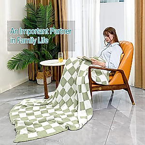 GCQC Checkered Throw Blanket, Knitted Checkerboard Grid Gingham Warmer Comfort Shaggy Soft Cozy Fuzzy Bed Best Gift Blanket with Box for Home Chair Sofa Couch Camping Travel