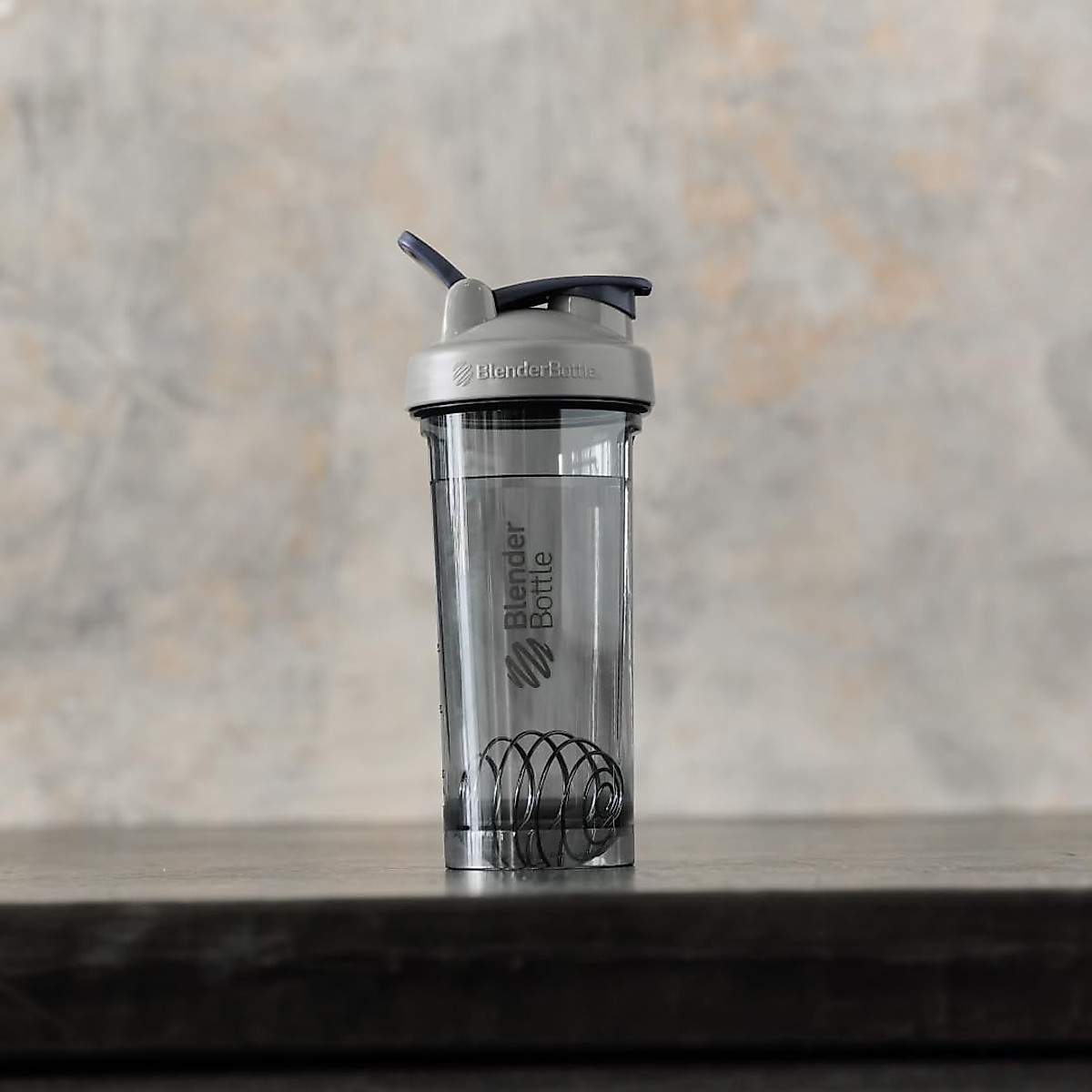 BlenderBottle Shaker Bottle Pro Series Perfect for Protein Shakes and Pre Workout, 28-Ounce, Pebble Grey