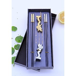 Chopsticks, fiberglass chopsticks are reusable, with chopstick rest, dishwasher safe. Chinese luxury chopsticks gift box set. 2 pairs (gold, silver) 1 portable beautiful storage bag