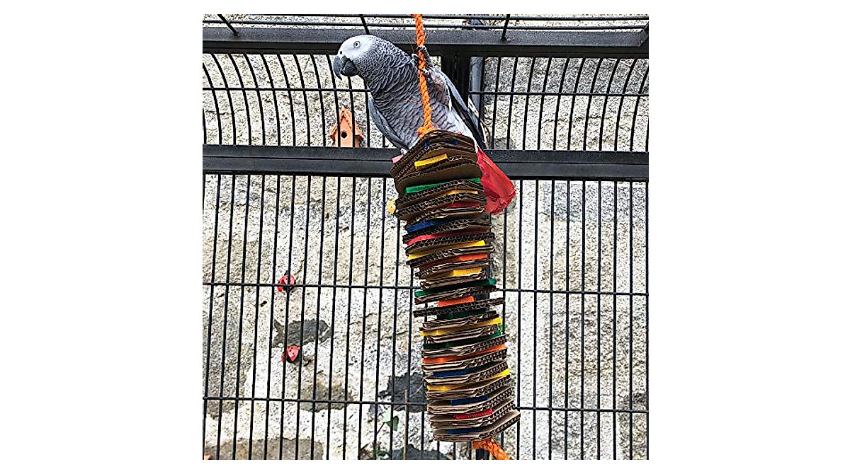 Zoo Max DUS651L Bird Toy for Large Parrots - Shredding Fun